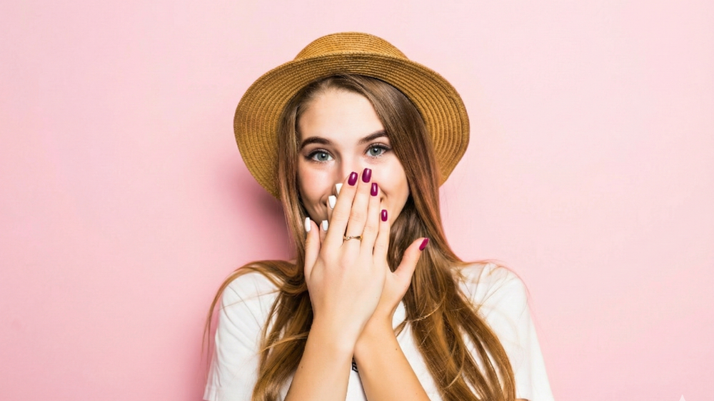 How to Apply Nail Polish Like a Pro! – VIAI BEAUTY